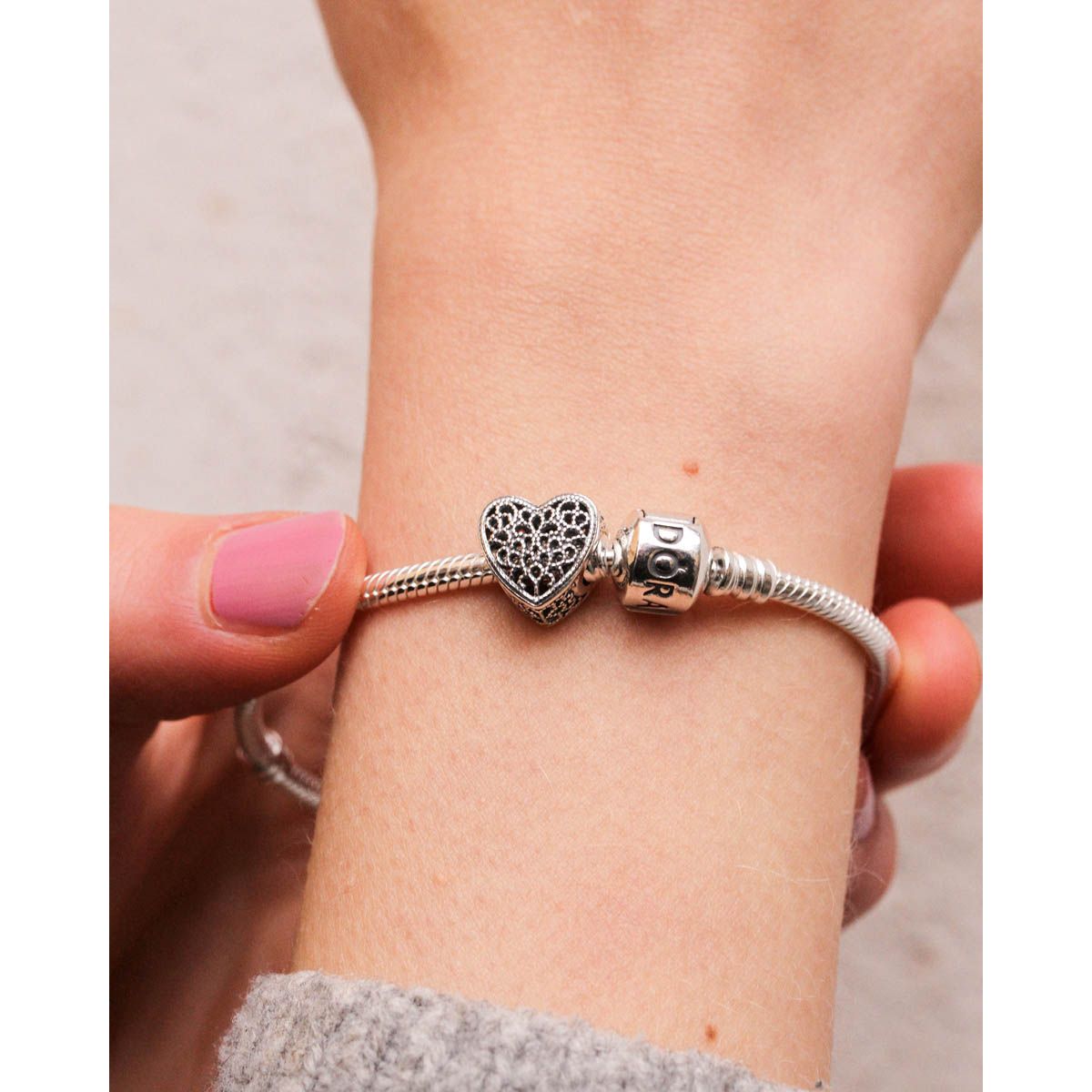 Pandora rannekoru + täynnä romantiikkaa hela tuotepaketti - Keskisen ...