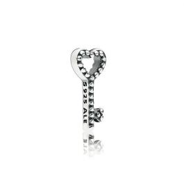 Pandora 796568 Heart Key Petite Locket Charm - Keskisen Kello Oy