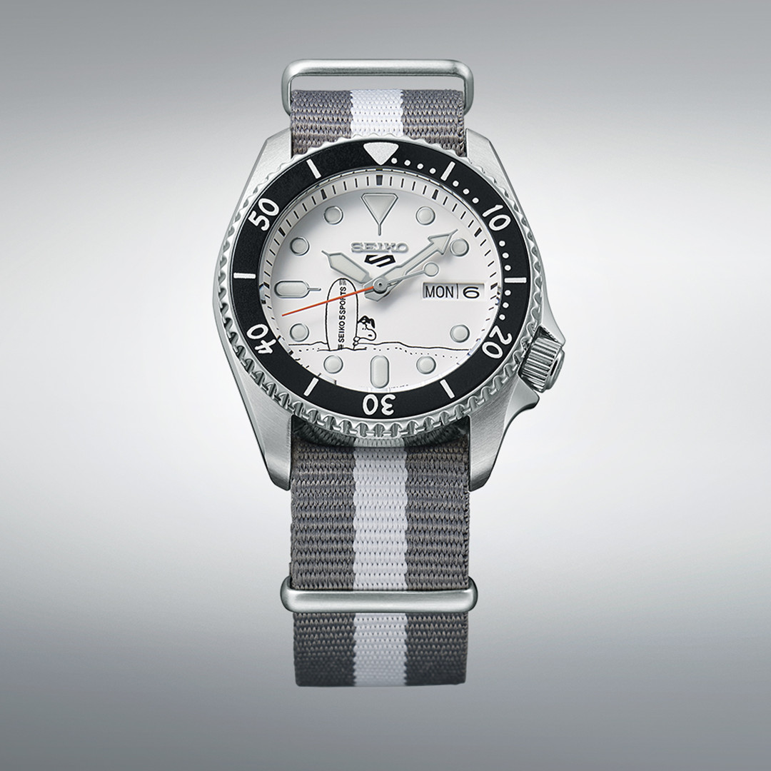Seiko 5 Sports x Peanuts ‘Surfboard’ Limited Edition SRPK25K1 Snoopy ...