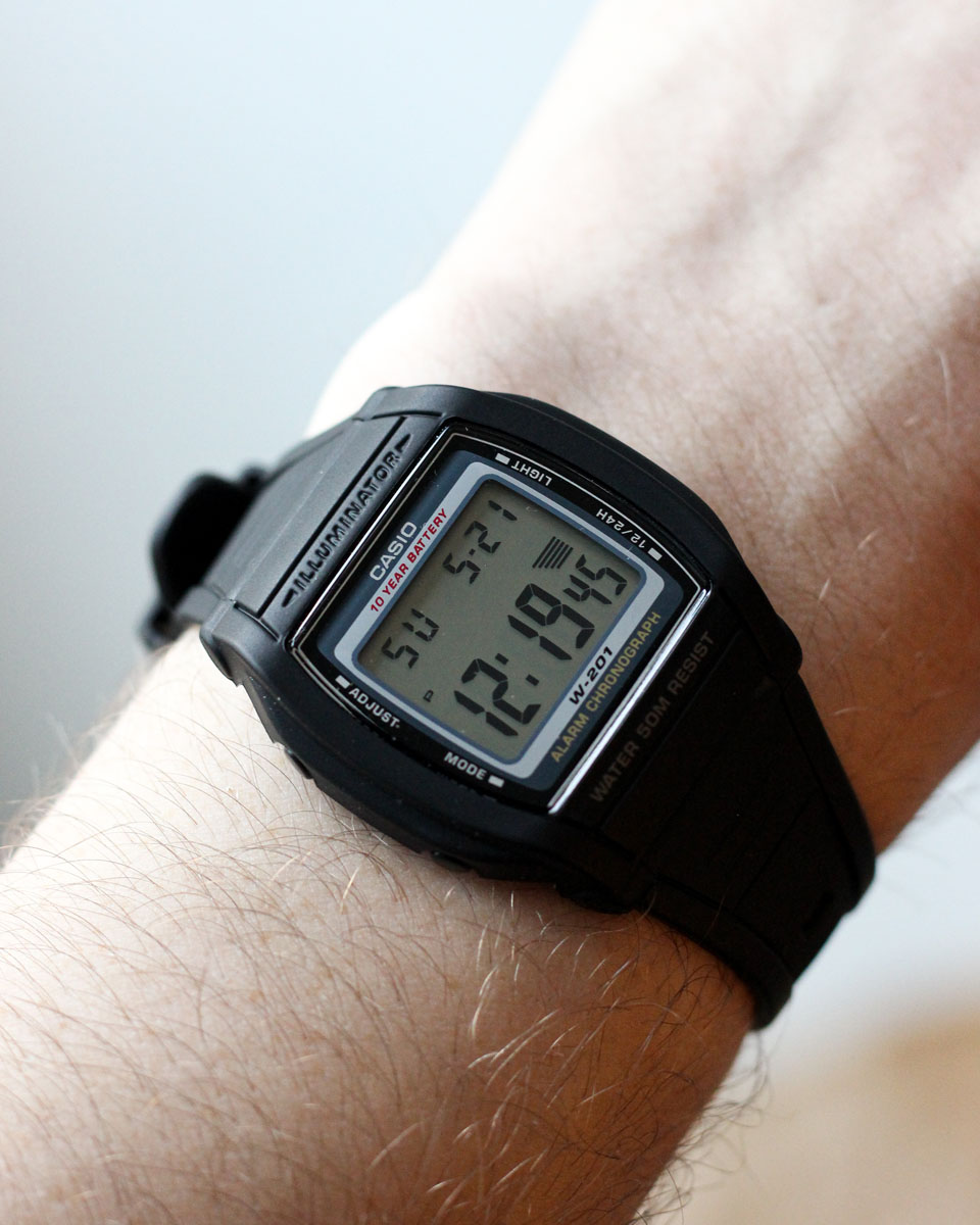 Casio Collection W-201-1AVEG - Keskisen Kello Oy